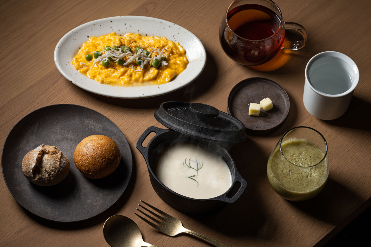 『RAKURO 京都 by THE SHARE HOTELS』｜京都御所の豊かな自然をイメージの源泉に共用部をリニューアル | リノベーション ...